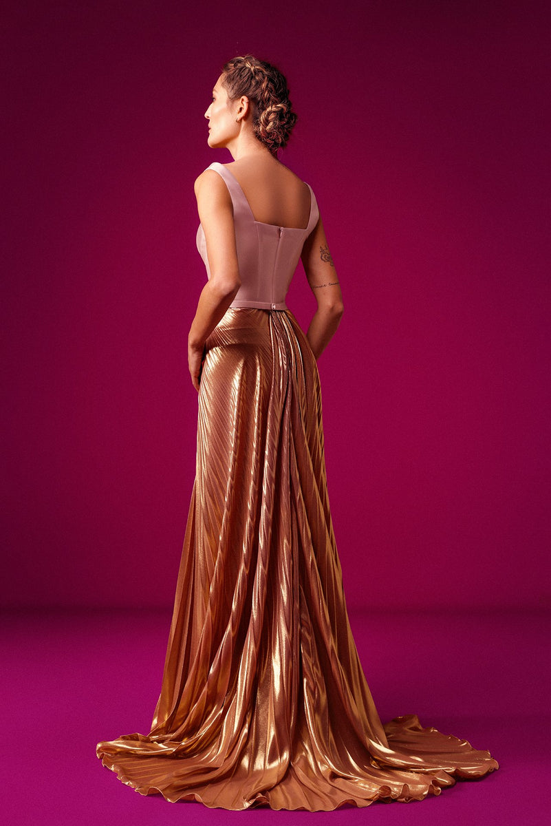 Embroidered Neckline Chiffon Lurex Skirt – Gattinolli by Marwan